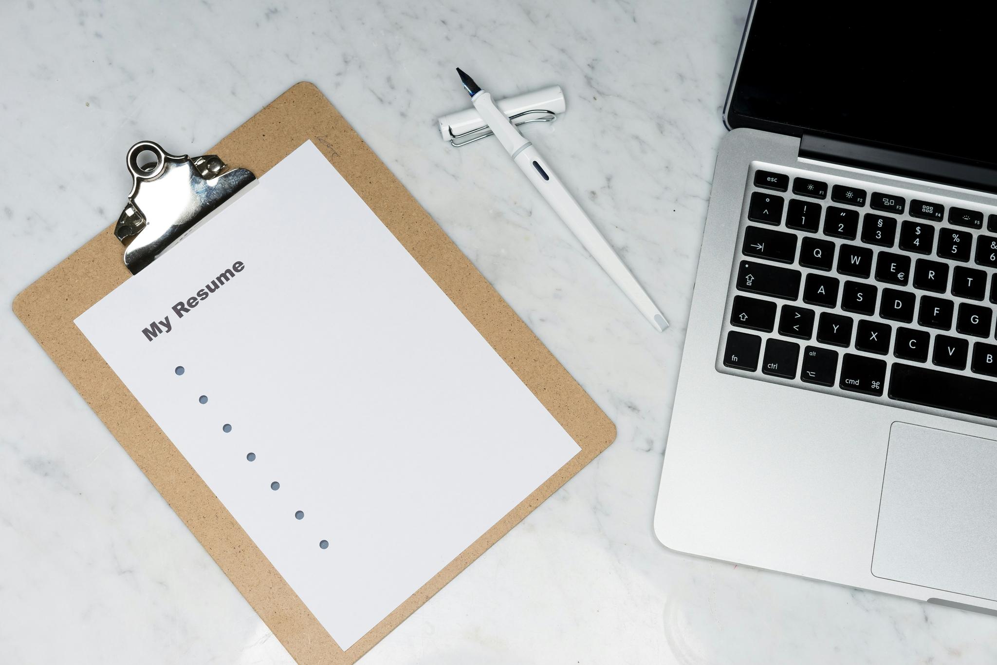 How to Make Your Resume Stand out in 2025 (A Data-Backed Guide) - Resumly